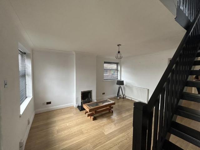 1 bedroom property to rent