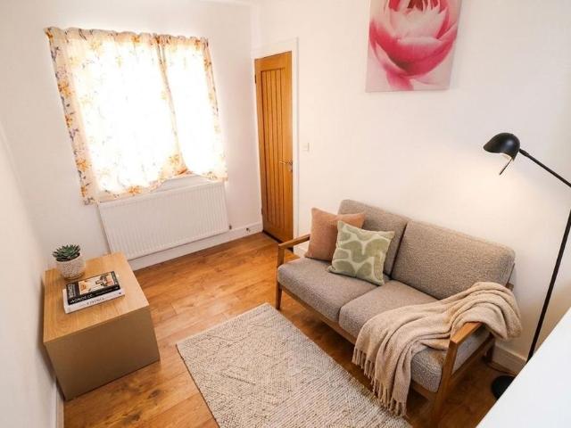 1 bedroom property to rent