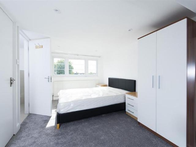 1 bedroom property to rent
