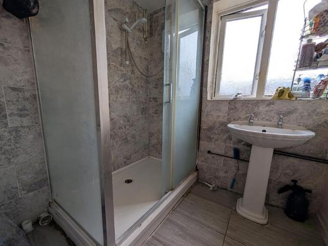 1 bedroom property to rent