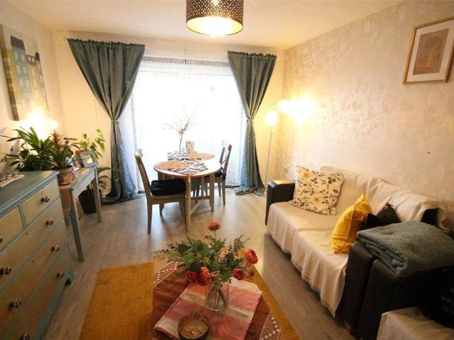 1 bedroom property to rent