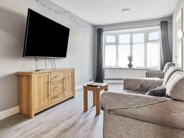 1 bedroom property to rent