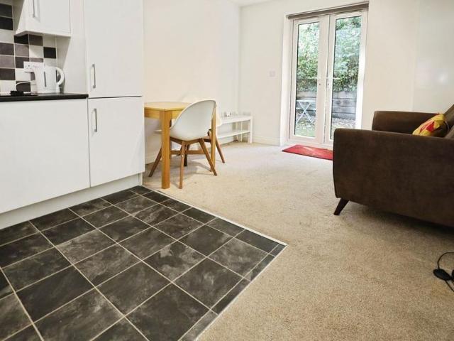 1 bedroom property to rent