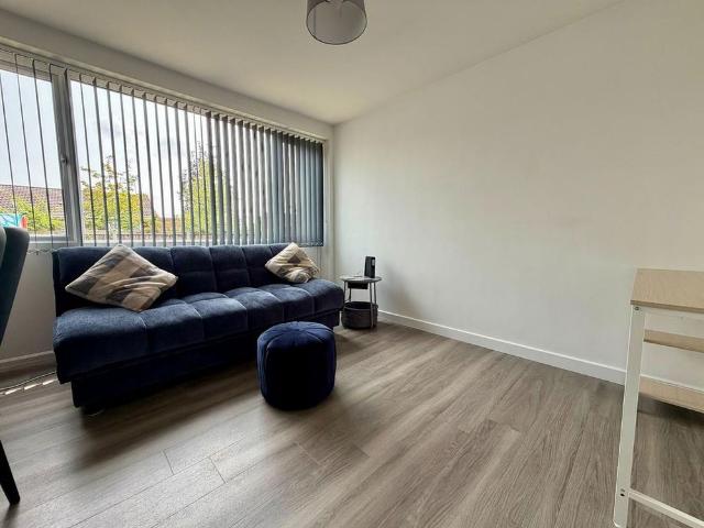 1 bedroom property to rent