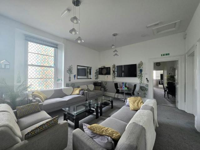 1 bedroom property to rent