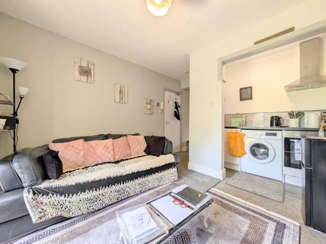 1 bedroom property to rent