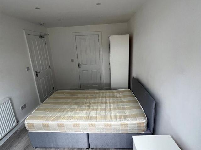 1 bedroom property to rent Wensleydale, Luton, Bedfordshire, LU2