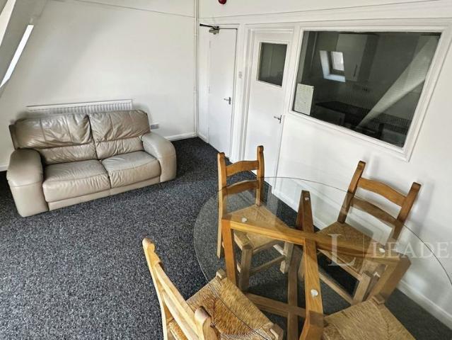 1 bedroom property to rent Wellington Street, Luton, Bedfordshire, LU1