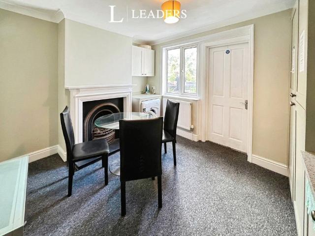 1 bedroom property to rent Bishops Road, Bury St. Edmunds, Suffolk, IP33