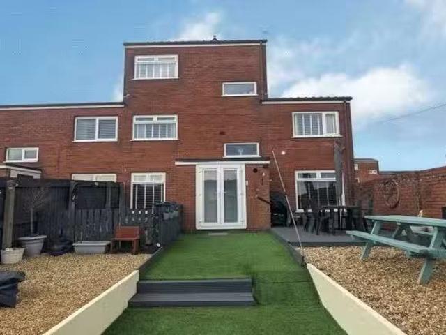 1 bedroom Property to rent, Carfield, Skelmersdale, WN8 £450.