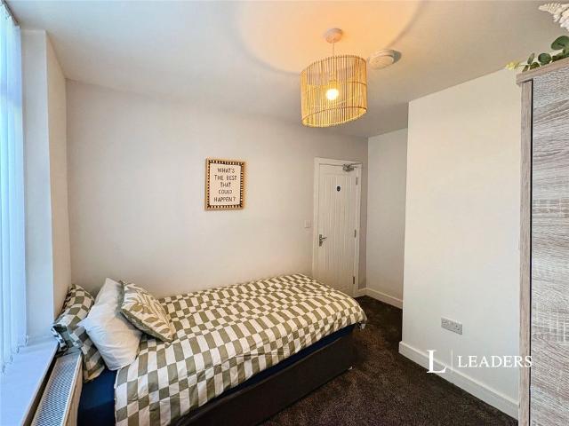 1 bedroom property to rent Hurst Street, Widnes, Cheshire, WA8