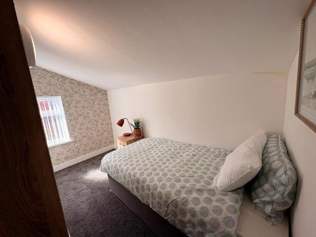 1 bedroom property to rent Hurst Street, Widnes, Cheshire, WA8