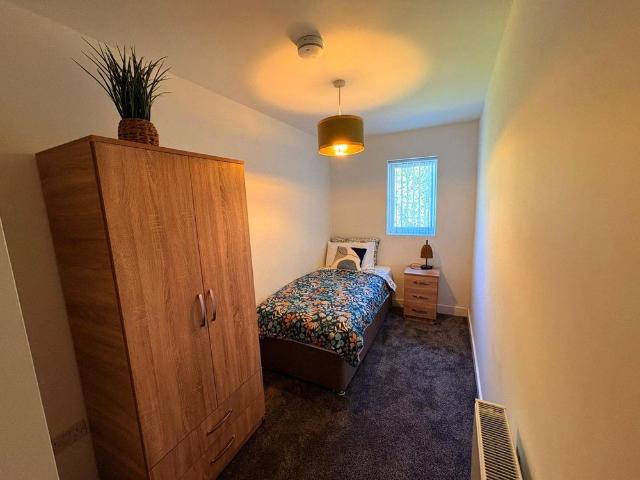 1 bedroom property to rent Hurst Street, Widnes, Cheshire, WA8