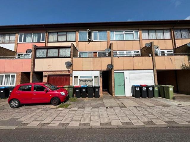 1 Bedroom Property To Rent In Gurnards Ave, MK6