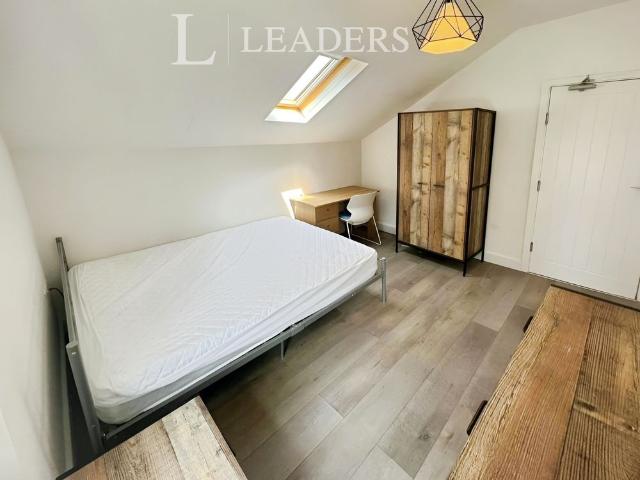 1 bedroom property to rent Laburnum Grove, Beeston, Nottingham, Nottinghamshire, NG9