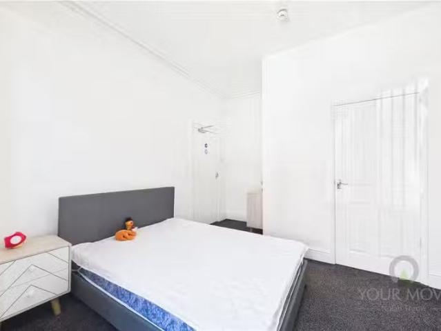 1 bedroom Property to rent, St. Michaels Avenue, Northampton.