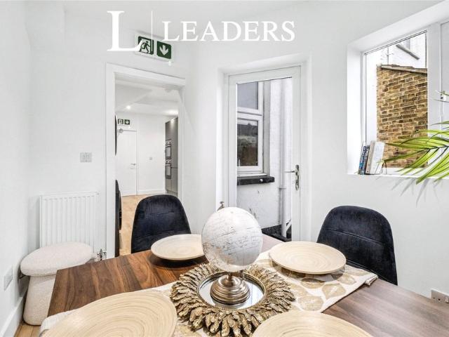 1 bedroom property to rent Surbiton Road, Southend on Sea, Essex, SS2