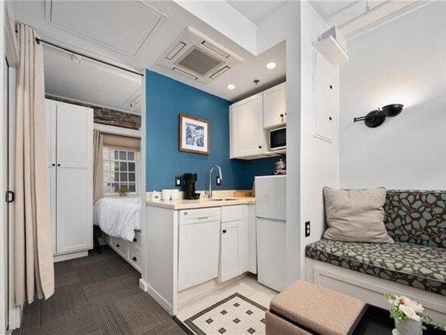 1 bedroom, Providence RI 02903 102314654