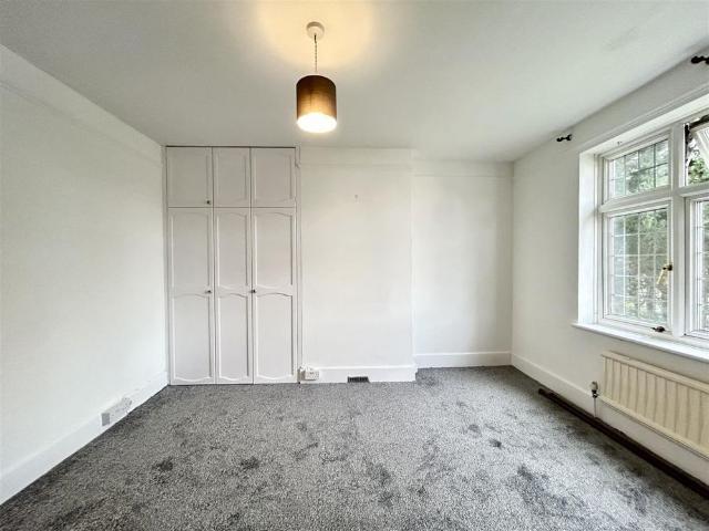 1 Bedroom Room To Let