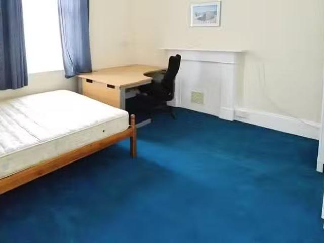 1 bedroom Room to rent, Nightingale Road, Southsea, PO5 £400.