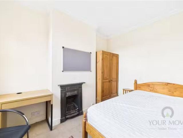 1 bedroom Room to rent, Southampton Road, Far Cotton, NN4 £52.
