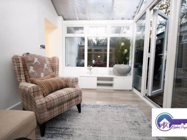 1 Bedroom Room in Flat Share To Rent