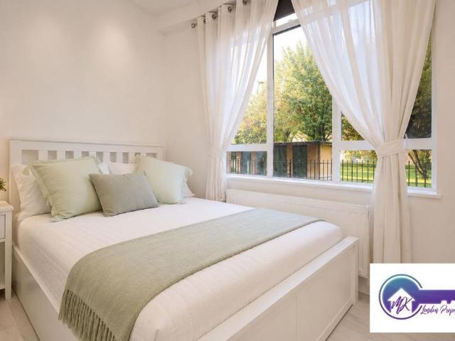 1 Bedroom Room in Flat Share To Rent