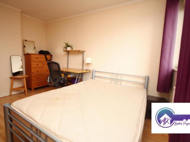 1 Bedroom Room in Flat Share To Rent