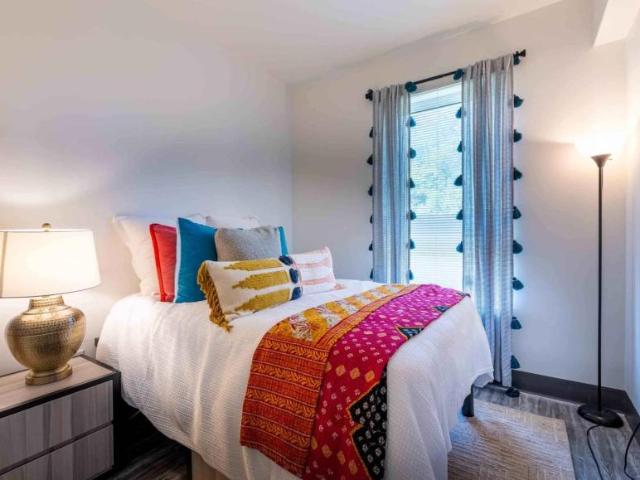 1 bedroom, Raleigh Raleigh LS90551125
