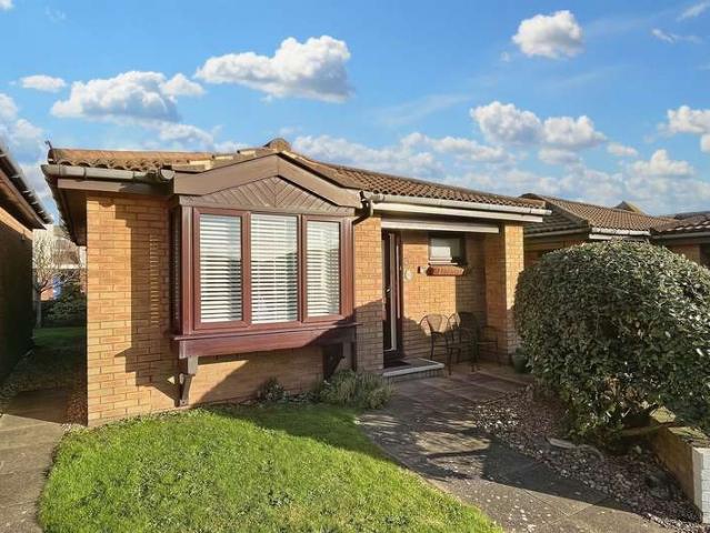 1 Bedroom Retirement Property