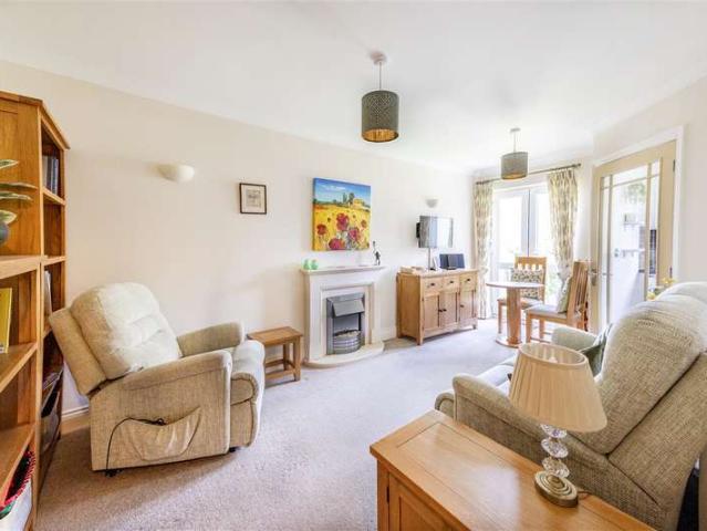1 Bedroom Retirement Property