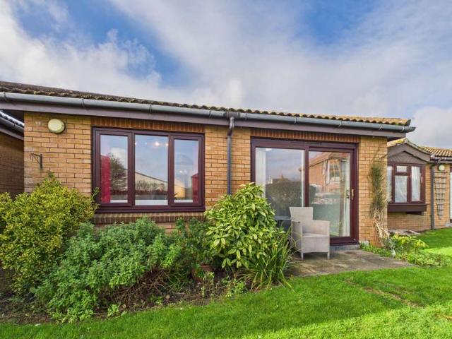 1 Bedroom Detached Bungalow