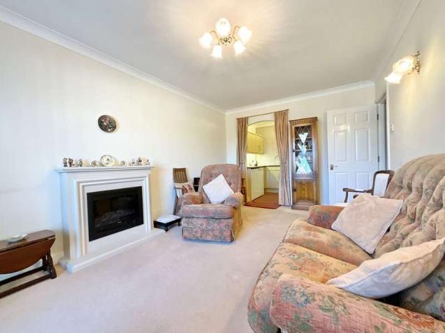 1 Bedroom Retirement Property