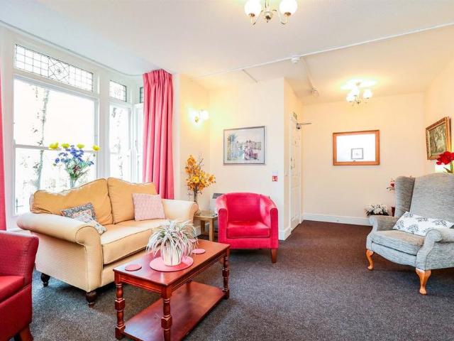 1 bedroom retirement property to rent