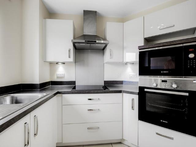 1 bedroom retirement property to rent