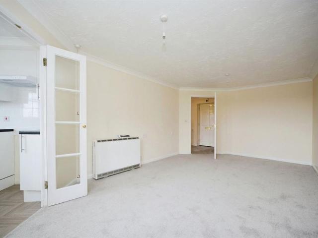1 bedroom retirement property to rent