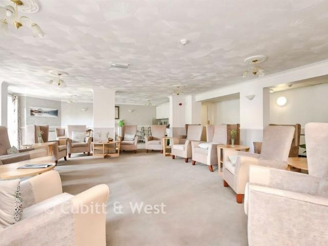 1 bedroom retirement property to rent