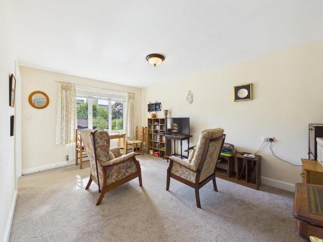 1 bedroom retirement property to rent