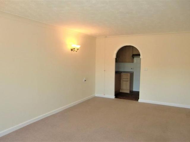 1 bedroom retirement property to rent