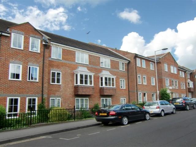 1 bedroom retirement property to rent