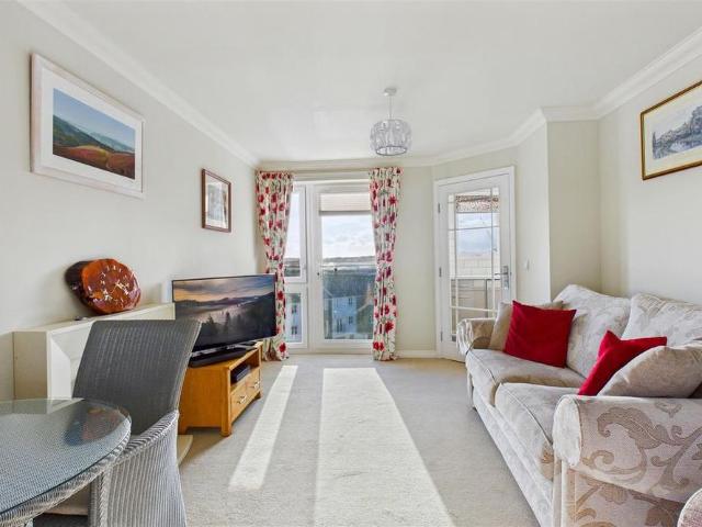 1 bedroom retirement property to rent