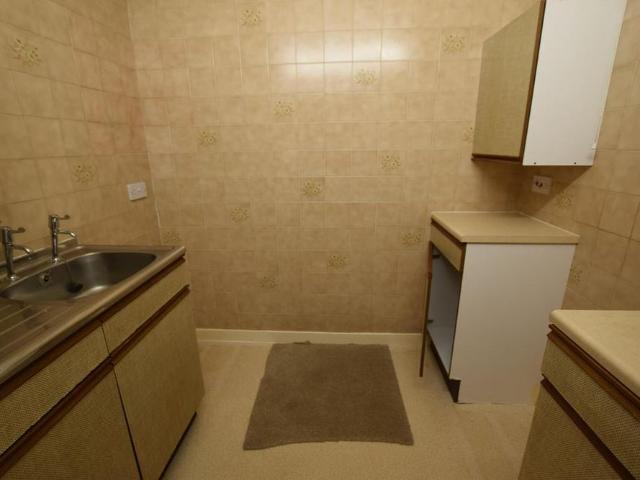1 bedroom retirement property to rent