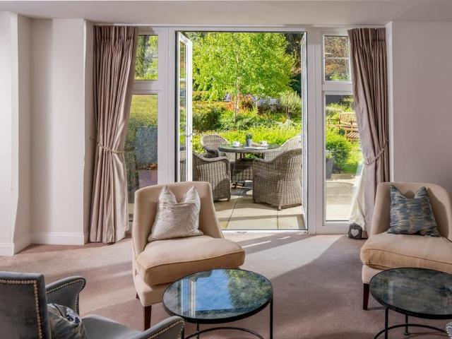 1 bedroom retirement property to rent