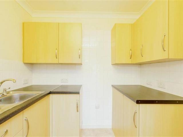 1 bedroom retirement property to rent