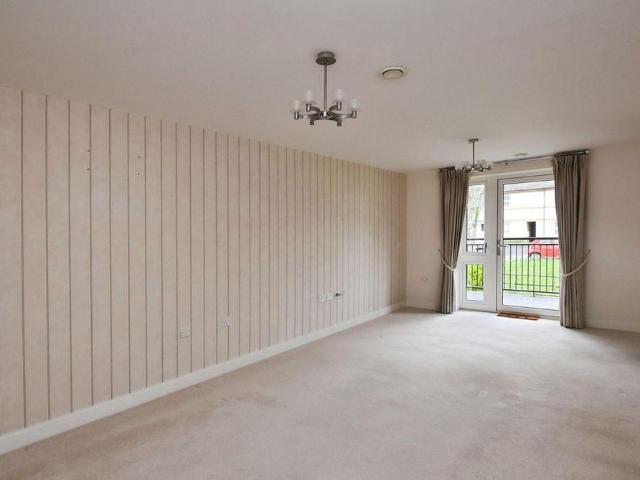 1 bedroom retirement property to rent
