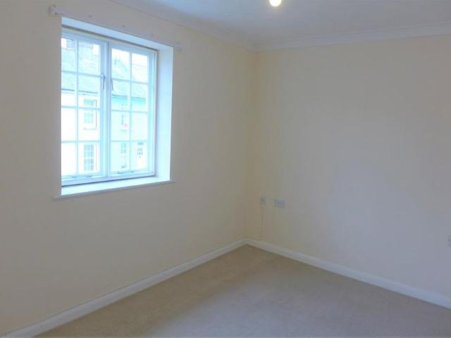1 bedroom retirement property to rent