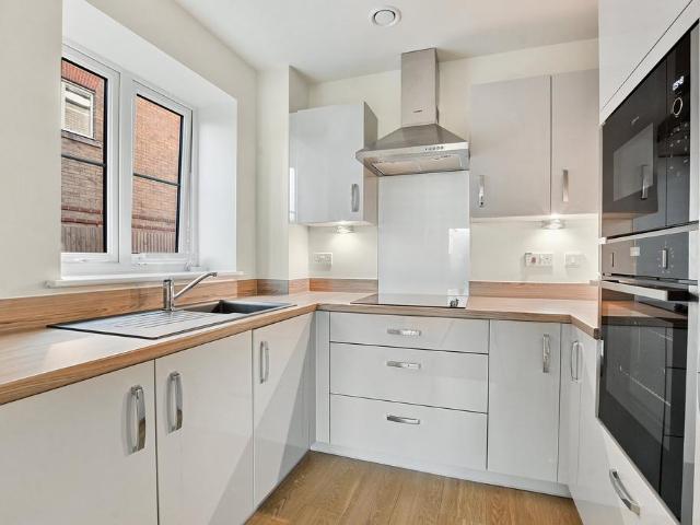 1 bedroom retirement property to rent