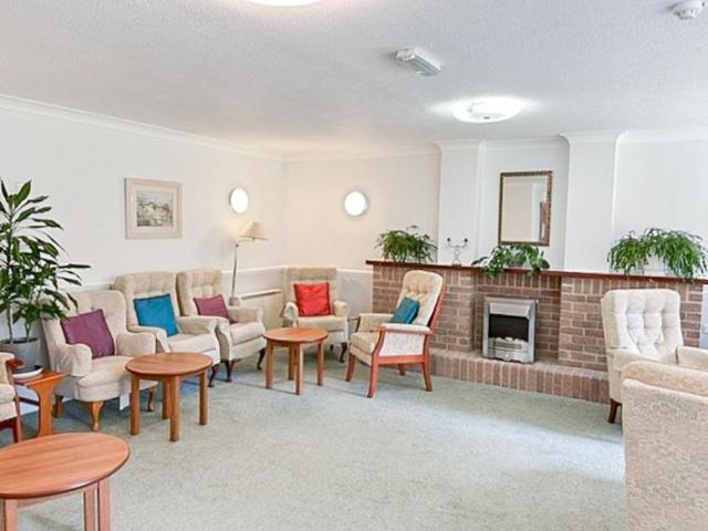 1 bedroom retirement property to rent