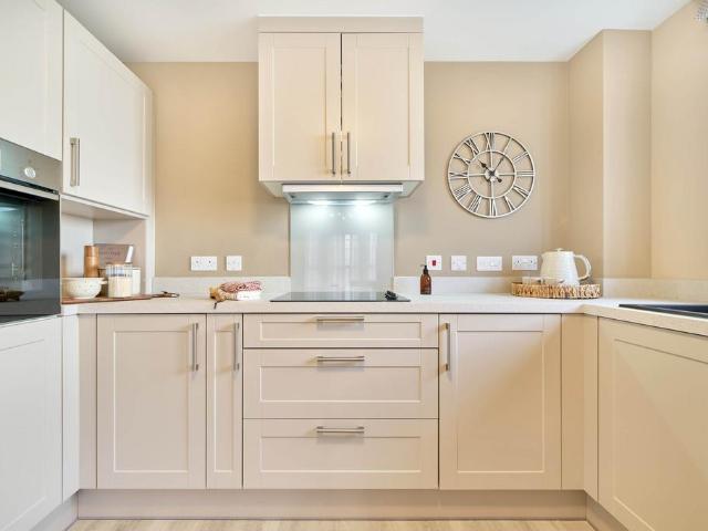 1 bedroom retirement property to rent