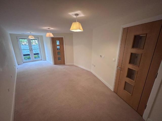 1 bedroom retirement property to rent